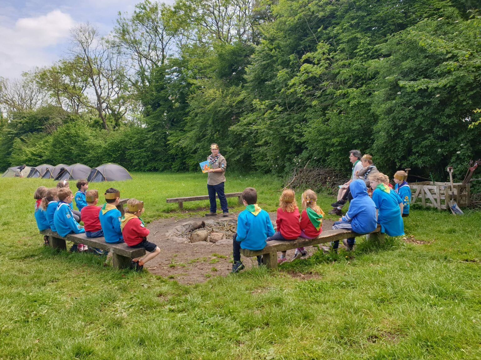 Dursley Squirrels get all royal for camp visit – Gloucestershire Scouts